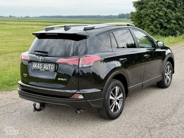 Toyota RAV4 2016 in Vilkaviskis, with an engine capacity of 2.00 L and mileage of 194 thousand km for 12700 €, photo 3 on AUTOMOTO.COM.LV