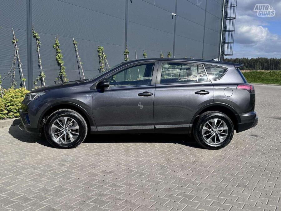Toyota RAV4 2016 in Vilnius, with an engine capacity of 2.50 L and mileage of 199 thousand km for 15250 €, photo 8 on AUTOMOTO.COM.LV