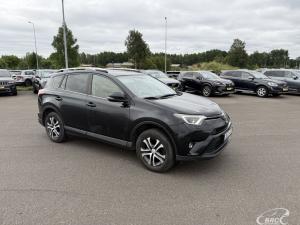Toyota RAV4 2016 in Vilnius, with an engine capacity of 1.99 L and mileage of 291 thousand km for 10900 €, photo 4 on AUTOMOTO.COM.LV