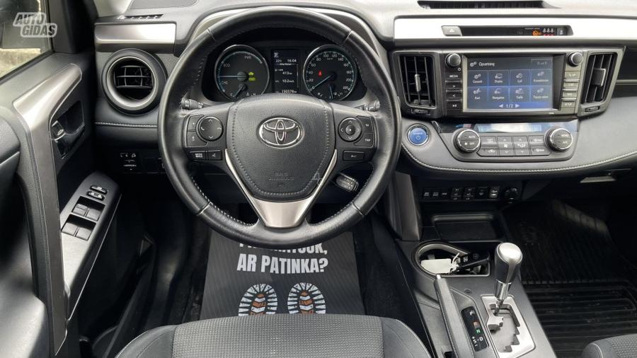 Toyota RAV4 2016 Marijampole, ar dzinēja tilpumu 2.50 L un nobraukumu 190 tūkst. km par 16250 €, foto 25 vietnē AUTOMOTO.COM.LV