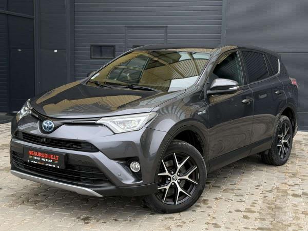 Toyota RAV4 2016 in Vilnius, with an engine capacity of 2.49 L and mileage of 190 thousand km for 18555 €, photo 1 on AUTOMOTO.COM.LV