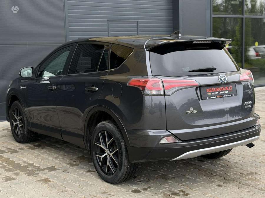 Toyota RAV4 2016 Viļņa, ar dzinēja tilpumu 2.49 L un nobraukumu 190 tūkst. km par 18555 €, foto 4 vietnē AUTOMOTO.COM.LV