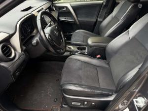 Toyota RAV4 2016 Viļņa, ar dzinēja tilpumu 2.49 L un nobraukumu 190 tūkst. km par 18555 €, foto 10 vietnē AUTOMOTO.COM.LV