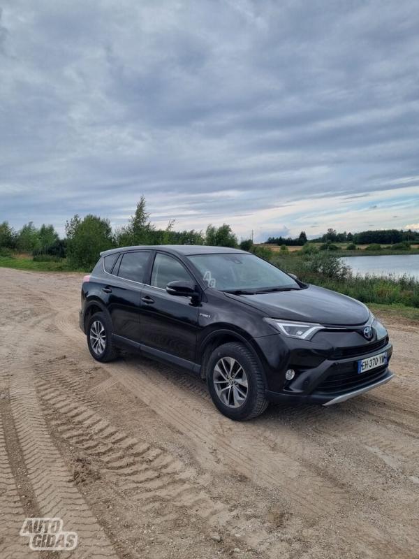 Toyota RAV4 2016 in Kaunas, with an engine capacity of 2.50 L and mileage of 241 thousand km for 14900 €, photo 3 on AUTOMOTO.COM.LV