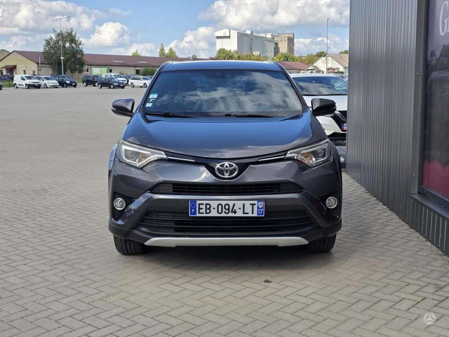 Toyota RAV4 2016 Tauragė, ar dzinēja tilpumu 2.00 L un nobraukumu 205 tūkst. km par 11200 €, foto 3 vietnē AUTOMOTO.COM.LV
