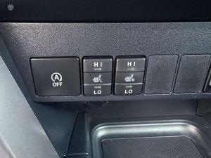 Toyota RAV4 2016 in Vilnius, with an engine capacity of 2.00 L and mileage of 179 thousand km for 14555 €, photo 15 on AUTOMOTO.COM.LV