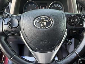 Toyota RAV4 2016 in Vilnius, with an engine capacity of 2.00 L and mileage of 179 thousand km for 14555 €, photo 18 on AUTOMOTO.COM.LV