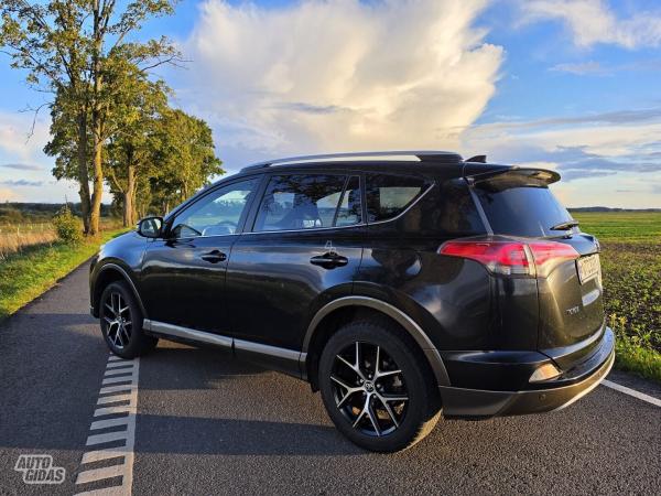 Toyota RAV4 2016 Ukmergė, ar dzinēja tilpumu 2.00 L un nobraukumu 135 tūkst. km par 14999 €, foto 4 vietnē AUTOMOTO.COM.LV