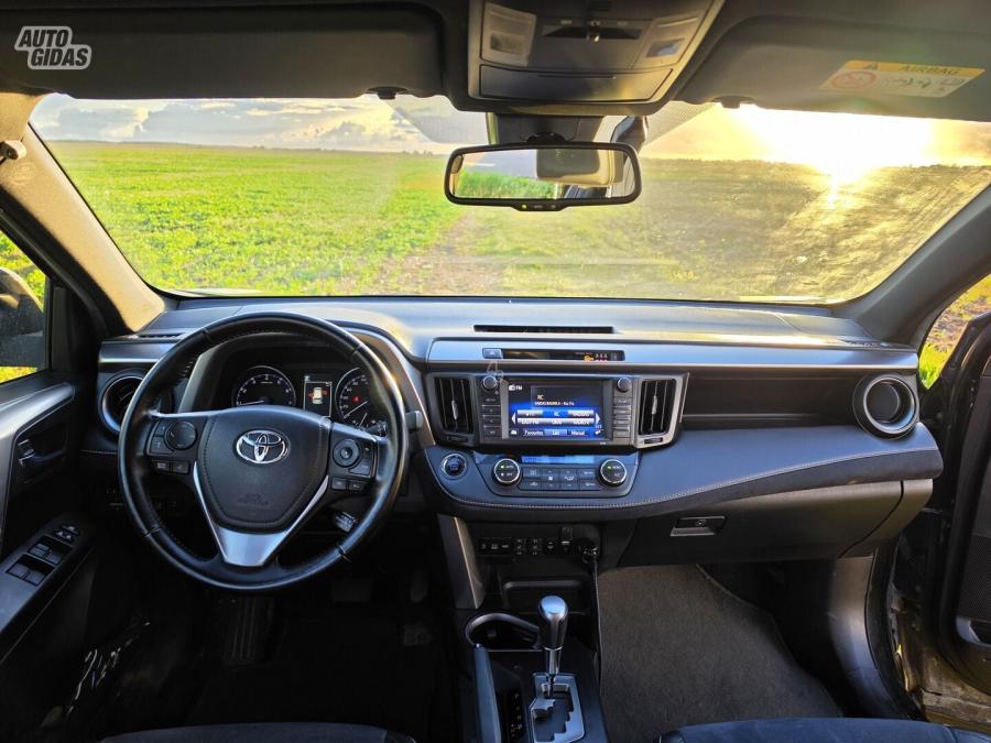 Toyota RAV4 2016 Ukmergė, ar dzinēja tilpumu 2.00 L un nobraukumu 135 tūkst. km par 14999 €, foto 11 vietnē AUTOMOTO.COM.LV