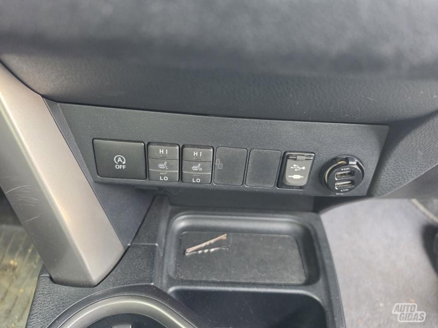 Toyota RAV4 2016 Šilutė, ar dzinēja tilpumu 2.00 L un nobraukumu 128 tūkst. km par 6999 €, foto 12 vietnē AUTOMOTO.COM.LV
