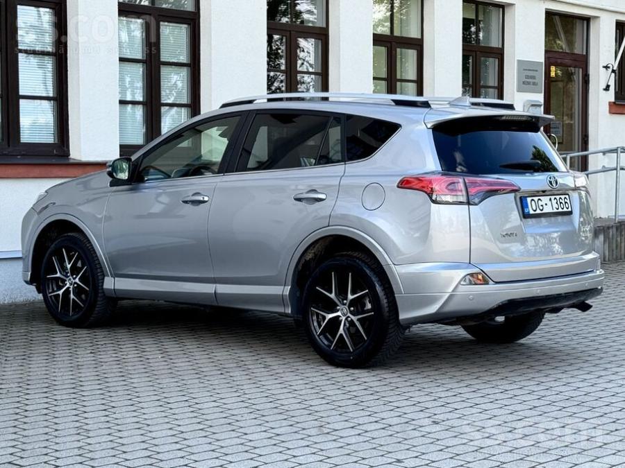 Toyota RAV4 2017 Jelgava, ar dzinēja tilpumu 2.50 L un nobraukumu 112 tūkst. km par 17950 €, foto 8 vietnē AUTOMOTO.COM.LV