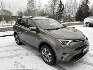 Toyota RAV4 2017 Viļņa, ar dzinēja tilpumu 2.49 L un nobraukumu 81 tūkst. km par 19000 €, foto 4 vietnē AUTOMOTO.COM.LV