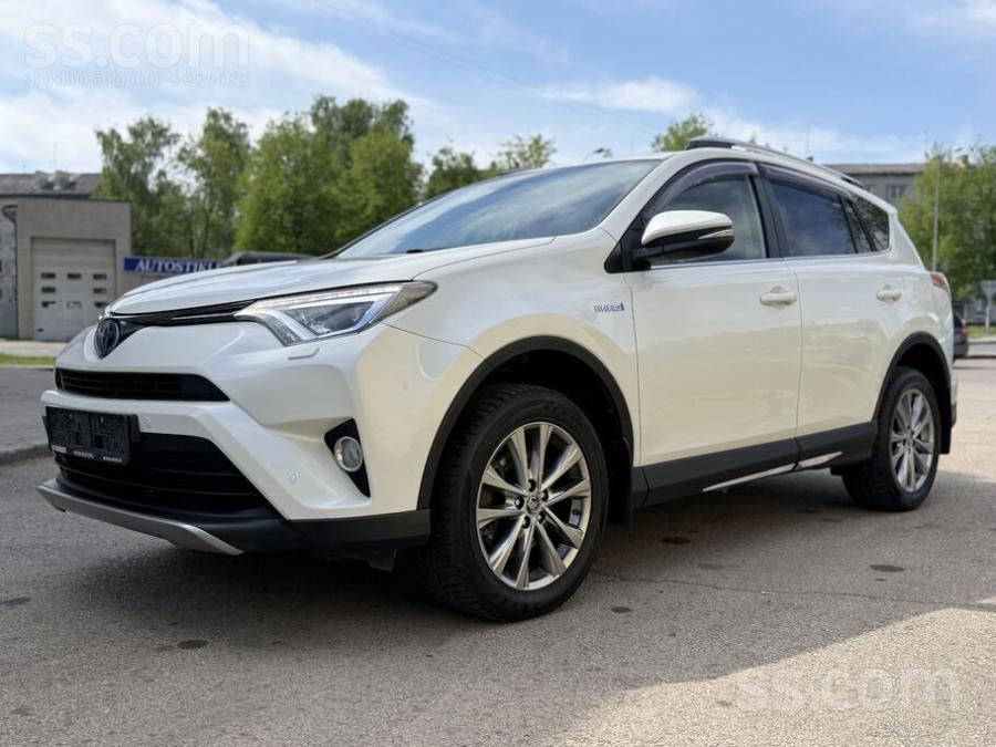 Toyota RAV4 2017 Rīga, ar dzinēja tilpumu 2.50 L un nobraukumu 190 tūkst. km par 18400 €, foto 5 vietnē AUTOMOTO.COM.LV