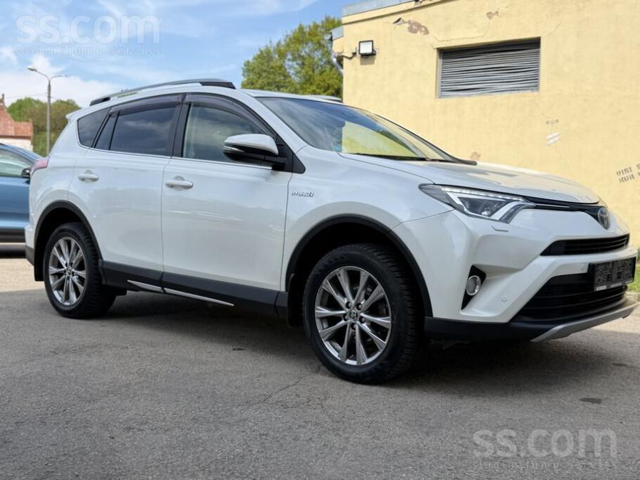 Toyota RAV4 2017 Rīga, ar dzinēja tilpumu 2.50 L un nobraukumu 190 tūkst. km par 18400 €, foto 6 vietnē AUTOMOTO.COM.LV