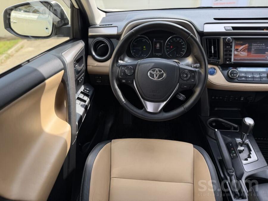 Toyota RAV4 2017 Rīga, ar dzinēja tilpumu 2.50 L un nobraukumu 190 tūkst. km par 18400 €, foto 14 vietnē AUTOMOTO.COM.LV