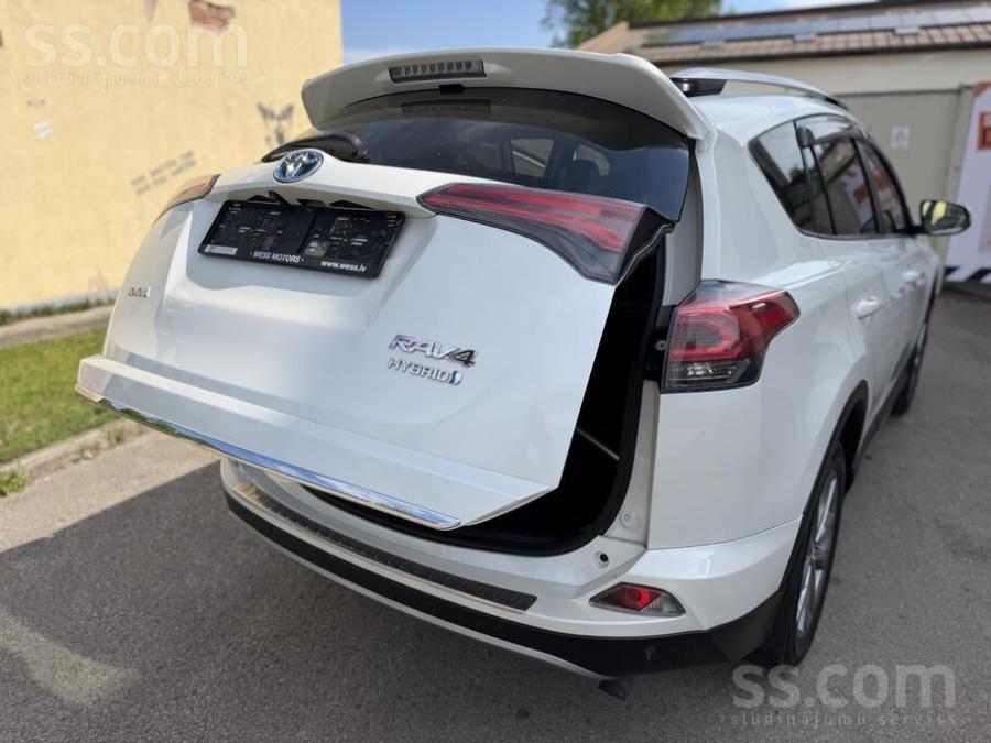 Toyota RAV4 2017 Rīga, ar dzinēja tilpumu 2.50 L un nobraukumu 190 tūkst. km par 18400 €, foto 20 vietnē AUTOMOTO.COM.LV