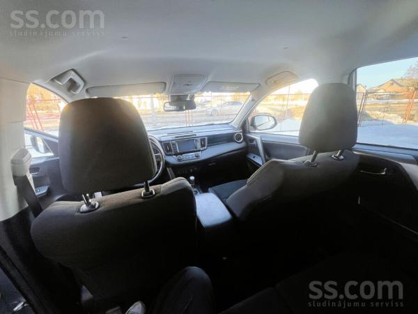 Toyota RAV4 2017 Rēzekne, ar dzinēja tilpumu 2.00 L un nobraukumu 66 tūkst. km par 18900 €, foto 9 vietnē AUTOMOTO.COM.LV