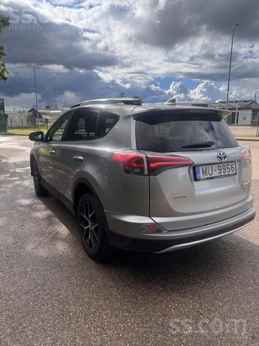 Toyota RAV4 2017 Ogre, ar dzinēja tilpumu 2.50 L un nobraukumu 220 tūkst. km par 16900 €, foto 4 vietnē AUTOMOTO.COM.LV