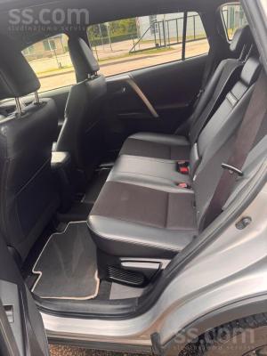 Toyota RAV4 2017 Ogre, ar dzinēja tilpumu 2.50 L un nobraukumu 220 tūkst. km par 16900 €, foto 15 vietnē AUTOMOTO.COM.LV