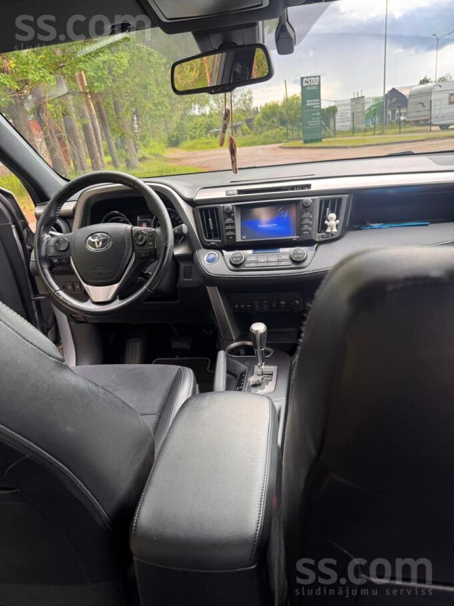 Toyota RAV4 2017 Ogre, ar dzinēja tilpumu 2.50 L un nobraukumu 220 tūkst. km par 16900 €, foto 17 vietnē AUTOMOTO.COM.LV