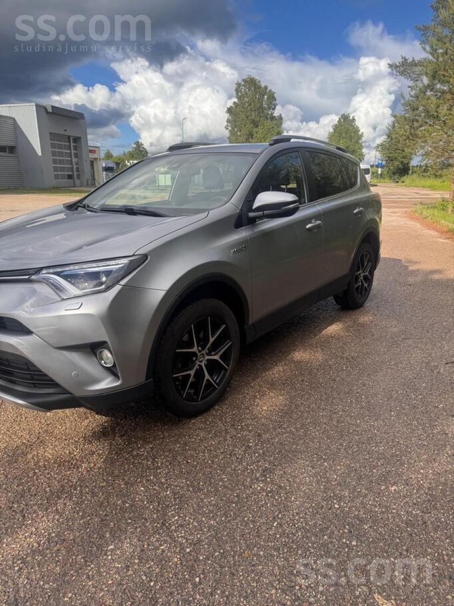 Toyota RAV4 2017 Ogre, ar dzinēja tilpumu 2.50 L un nobraukumu 220 tūkst. km par 16900 €, foto 19 vietnē AUTOMOTO.COM.LV