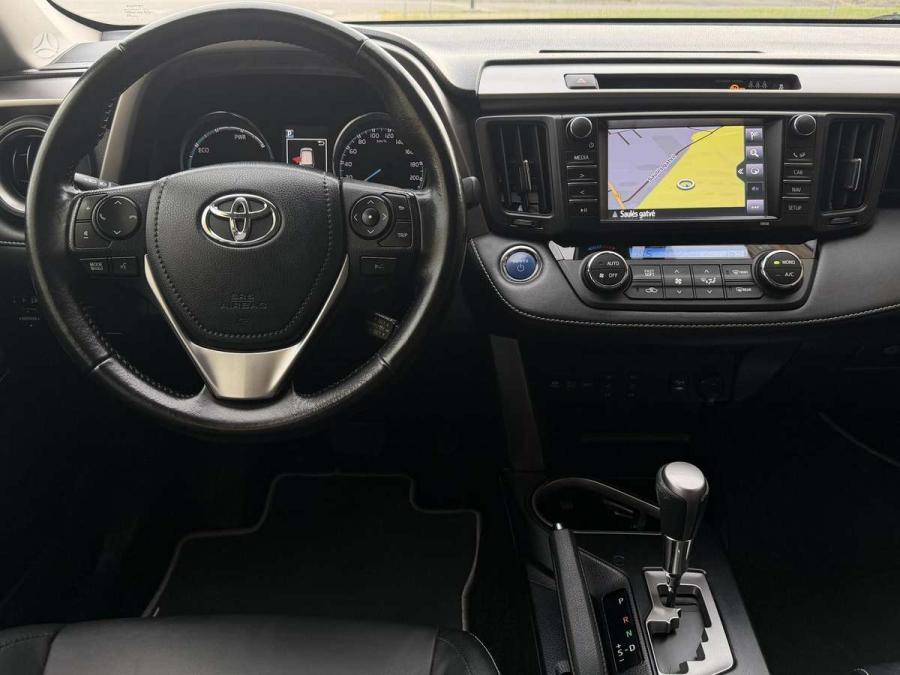 Toyota RAV4 2017 Viļņa, ar dzinēja tilpumu 2.49 L un nobraukumu 99 tūkst. km par 19999 €, foto 9 vietnē AUTOMOTO.COM.LV