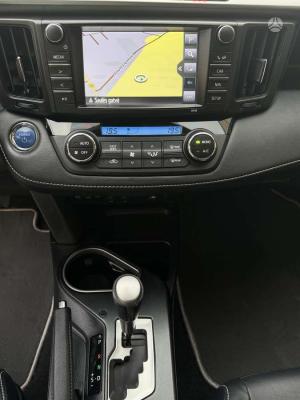 Toyota RAV4 2017 Viļņa, ar dzinēja tilpumu 2.49 L un nobraukumu 99 tūkst. km par 19999 €, foto 17 vietnē AUTOMOTO.COM.LV