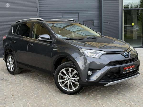 Toyota RAV4 2017 in Vilnius, with an engine capacity of 2.49 L and mileage of 99 thousand km for 19999 €, photo 6 on AUTOMOTO.COM.LV