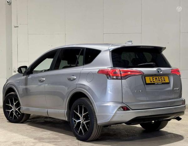 Toyota RAV4 2017 Klaipėda, ar dzinēja tilpumu 0.00 L un nobraukumu 227 tūkst. km par 16900 €, foto 3 vietnē AUTOMOTO.COM.LV