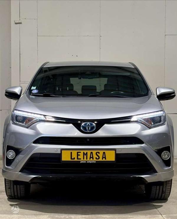 Toyota RAV4 2017 Klaipėda, ar dzinēja tilpumu 0.00 L un nobraukumu 227 tūkst. km par 16900 €, foto 4 vietnē AUTOMOTO.COM.LV