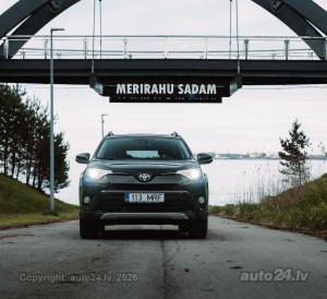 Toyota RAV4 2017 in Tallinn, with an engine capacity of 2.00 L and mileage of 98 thousand km for 18299 €, photo 3 on AUTOMOTO.COM.LV