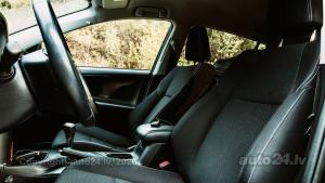 Toyota RAV4 2017 in Tallinn, with an engine capacity of 2.00 L and mileage of 98 thousand km for 18299 €, photo 11 on AUTOMOTO.COM.LV