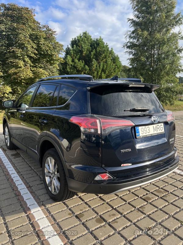 Toyota RAV4 2017 Tallina vietnē Toyota RAV4 2017 Tallina, ar dzinēja tilpumu 2.50 L un nobraukumu 122 tūkst. km par 16500 €, foto 5 vietnē AUTOMOTO.COM.LV