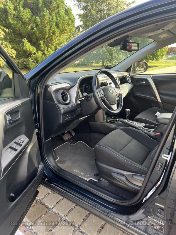 Toyota RAV4 2017 Tallina vietnē Toyota RAV4 2017 Tallina, ar dzinēja tilpumu 2.50 L un nobraukumu 122 tūkst. km par 16500 €, foto 9 vietnē AUTOMOTO.COM.LV