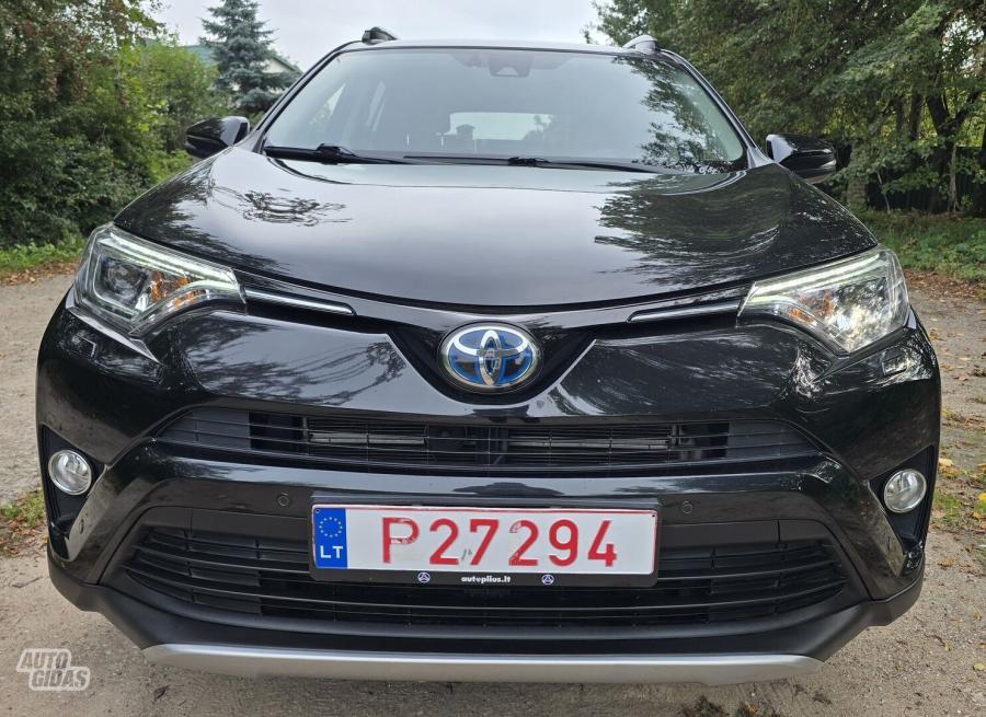 Toyota RAV4 2017 in Kaunas, with an engine capacity of 2.50 L and mileage of 238 thousand km for 15500 €, photo 3 on AUTOMOTO.COM.LV