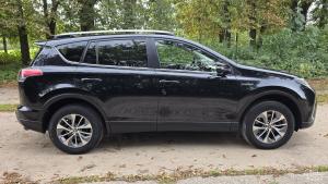 Toyota RAV4 2017 in Kaunas, with an engine capacity of 2.50 L and mileage of 238 thousand km for 15500 €, photo 5 on AUTOMOTO.COM.LV