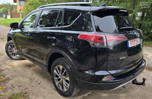 Toyota RAV4 2017 in Kaunas, with an engine capacity of 2.50 L and mileage of 238 thousand km for 15500 €, photo 8 on AUTOMOTO.COM.LV