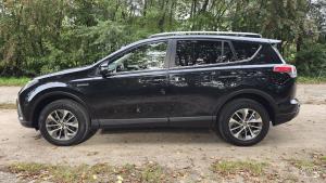 Toyota RAV4 2017 in Kaunas, with an engine capacity of 2.50 L and mileage of 238 thousand km for 15500 €, photo 9 on AUTOMOTO.COM.LV