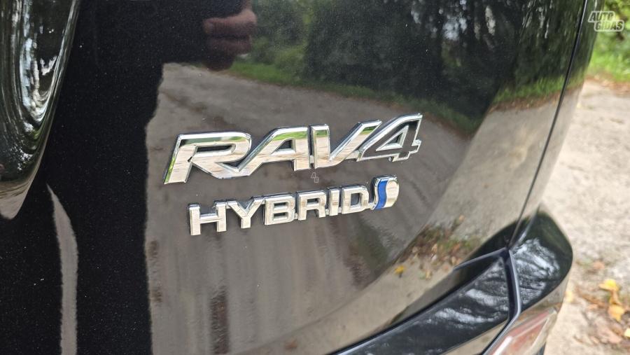 Toyota RAV4 2017 in Kaunas, with an engine capacity of 2.50 L and mileage of 238 thousand km for 15500 €, photo 10 on AUTOMOTO.COM.LV