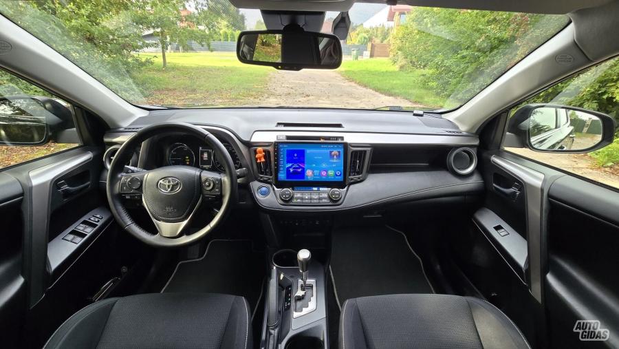 Toyota RAV4 2017 in Kaunas, with an engine capacity of 2.50 L and mileage of 238 thousand km for 15500 €, photo 14 on AUTOMOTO.COM.LV