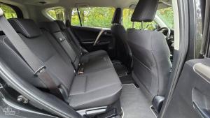 Toyota RAV4 2017 in Kaunas, with an engine capacity of 2.50 L and mileage of 238 thousand km for 15500 €, photo 18 on AUTOMOTO.COM.LV