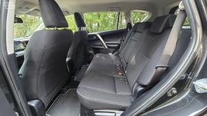 Toyota RAV4 2017 in Kaunas, with an engine capacity of 2.50 L and mileage of 238 thousand km for 15500 €, photo 19 on AUTOMOTO.COM.LV