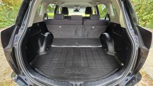 Toyota RAV4 2017 in Kaunas, with an engine capacity of 2.50 L and mileage of 238 thousand km for 15500 €, photo 21 on AUTOMOTO.COM.LV