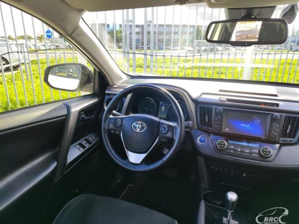 Toyota RAV4 2017 Klaipėda, ar dzinēja tilpumu 2.49 L un nobraukumu 69 tūkst. km par 17900 €, foto 4 vietnē AUTOMOTO.COM.LV