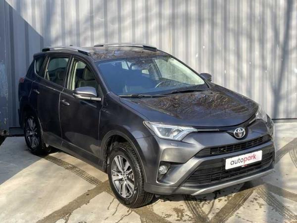 Toyota RAV4 2018 Viļņa, ar dzinēja tilpumu 1.99 L un nobraukumu 151 tūkst. km par 17500 €, foto 2 vietnē AUTOMOTO.COM.LV