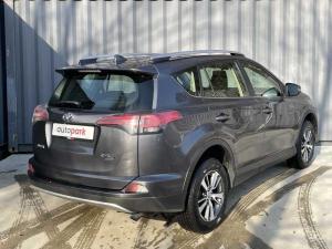 Toyota RAV4 2018 Viļņa, ar dzinēja tilpumu 1.99 L un nobraukumu 151 tūkst. km par 17500 €, foto 3 vietnē AUTOMOTO.COM.LV
