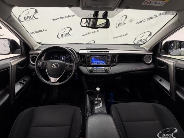 Toyota RAV4 2018 in Vilnius, with an engine capacity of 1.99 L and mileage of 136 thousand km for 17500 €, photo 3 on AUTOMOTO.COM.LV