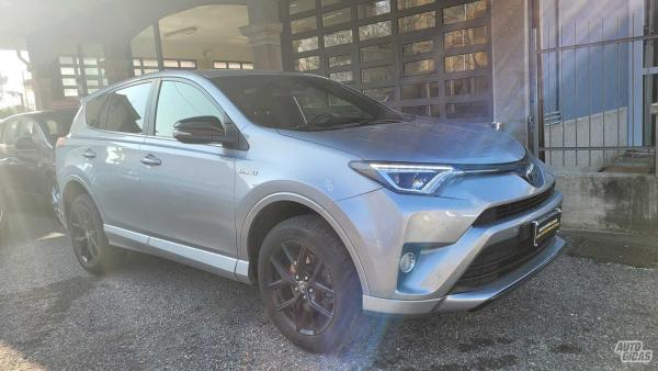 Toyota RAV4 2018 in Kaunas, with an engine capacity of 2.50 L and mileage of 140 thousand km for 18450 €, photo 6 on AUTOMOTO.COM.LV