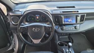 Toyota RAV4 2018 in Kaunas, with an engine capacity of 2.50 L and mileage of 140 thousand km for 18450 €, photo 10 on AUTOMOTO.COM.LV