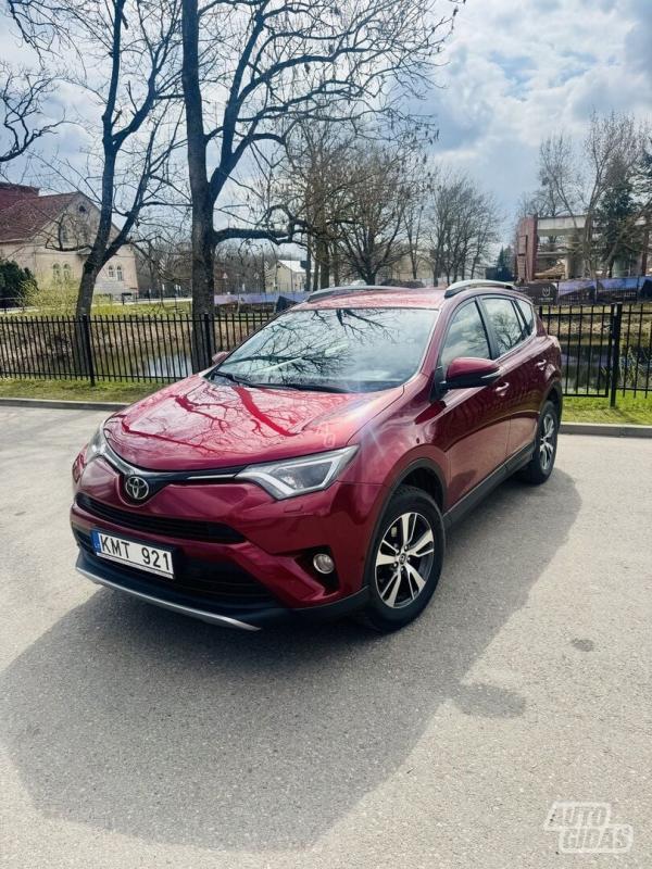 Toyota RAV4 2018 Kauņa, ar dzinēja tilpumu 2.00 L un nobraukumu 235 tūkst. km par 16800 €, foto 1 vietnē AUTOMOTO.COM.LV